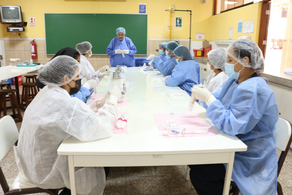 CRÓNICA GRÁFICA: UN DÍA EN TEZZA. - CampUCSS