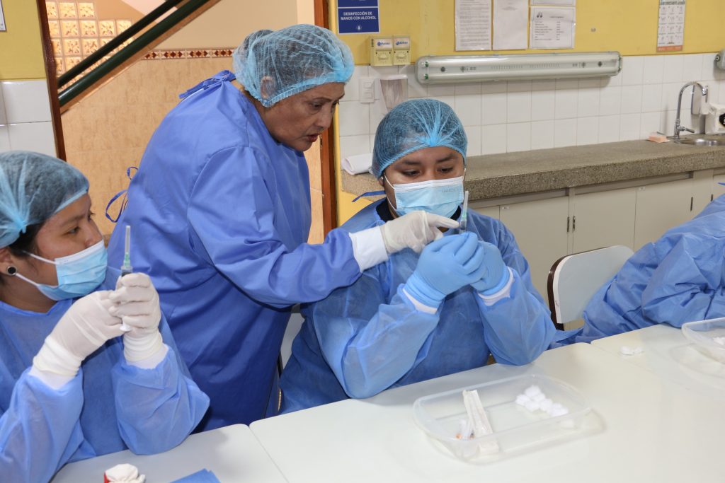 CRÓNICA GRÁFICA: UN DÍA EN TEZZA. - CampUCSS