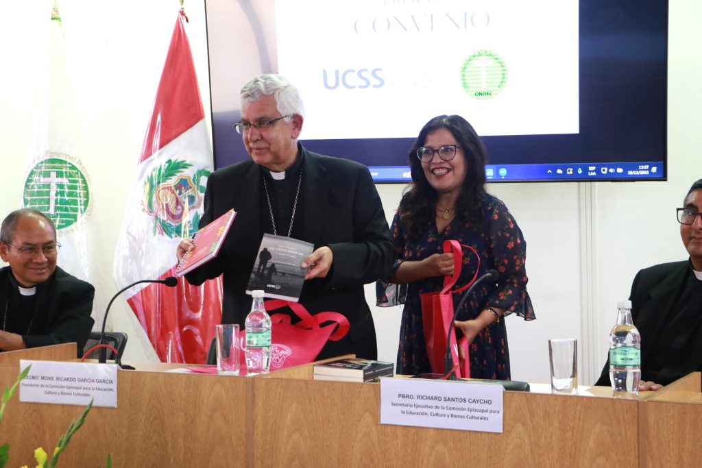 UCSS Y ONDEC FIRMAN CONVENIO MARCO POR UNA EDUCACIÓN DE CALIDAD - CampUCSS